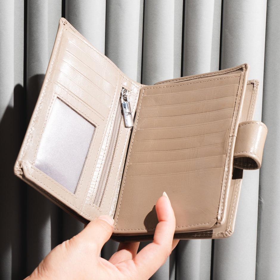 Women's Wallets – Urban Forest